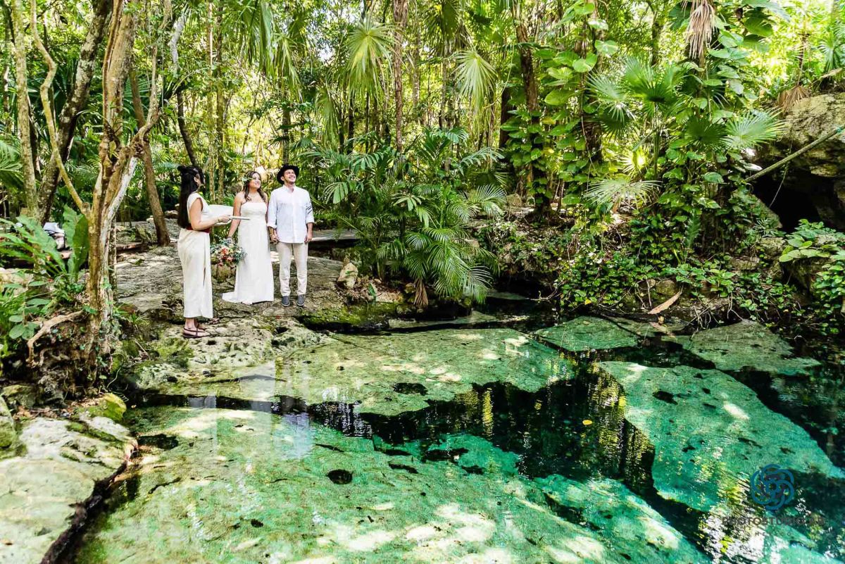 Elop cenote ceremony with sound healing Riviera Maya – Alessandro ...