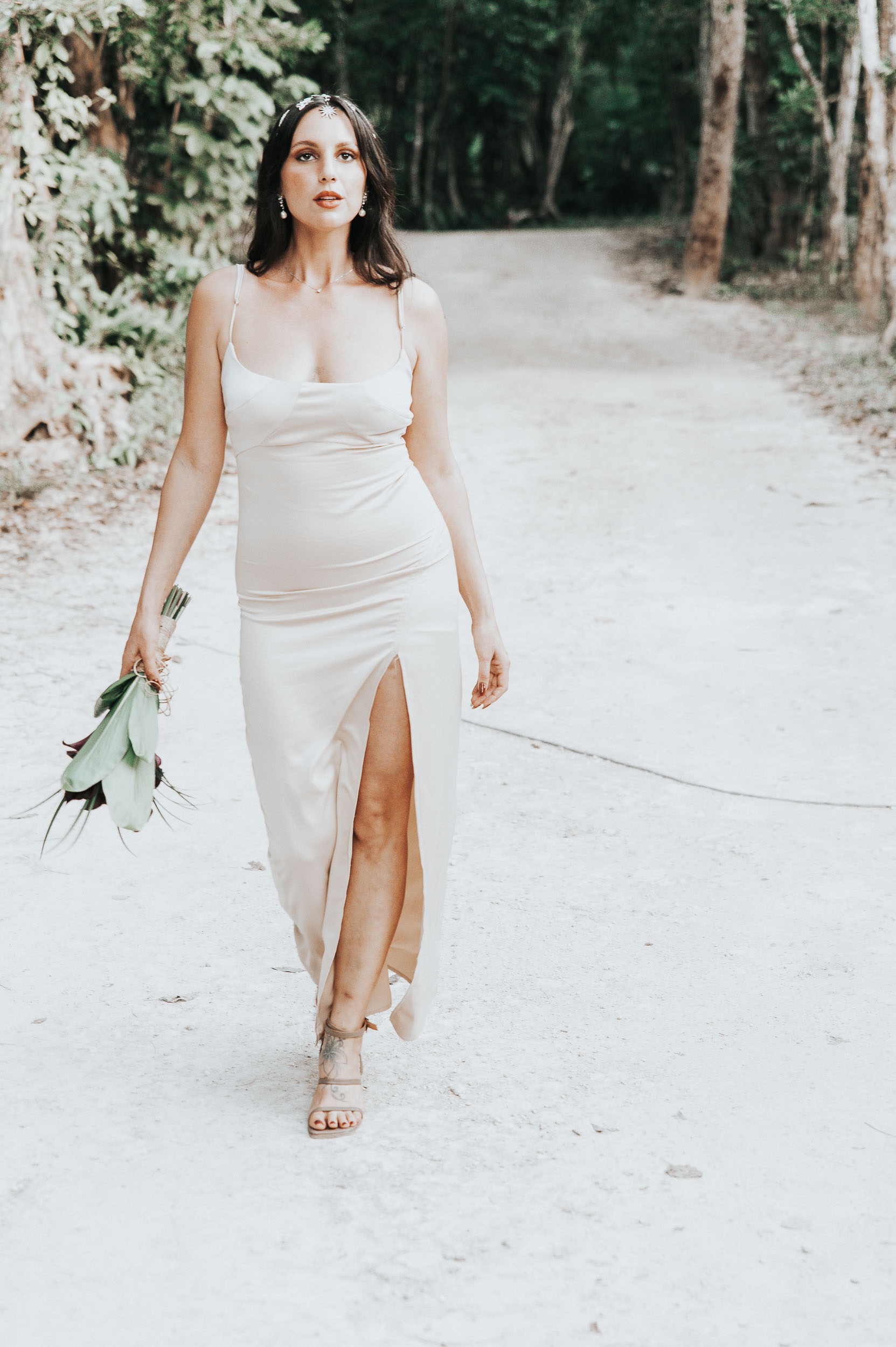 Tulum cenote wedding Boho style the Bride – Alessandro Banchelli Mexico ...